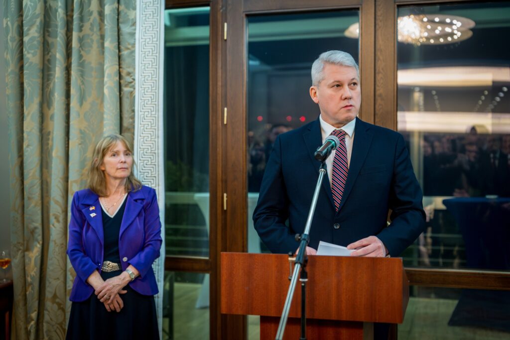 Cătălin Predoiu, atac la Călin Georgescu: reprezintă un pericol pentru ...